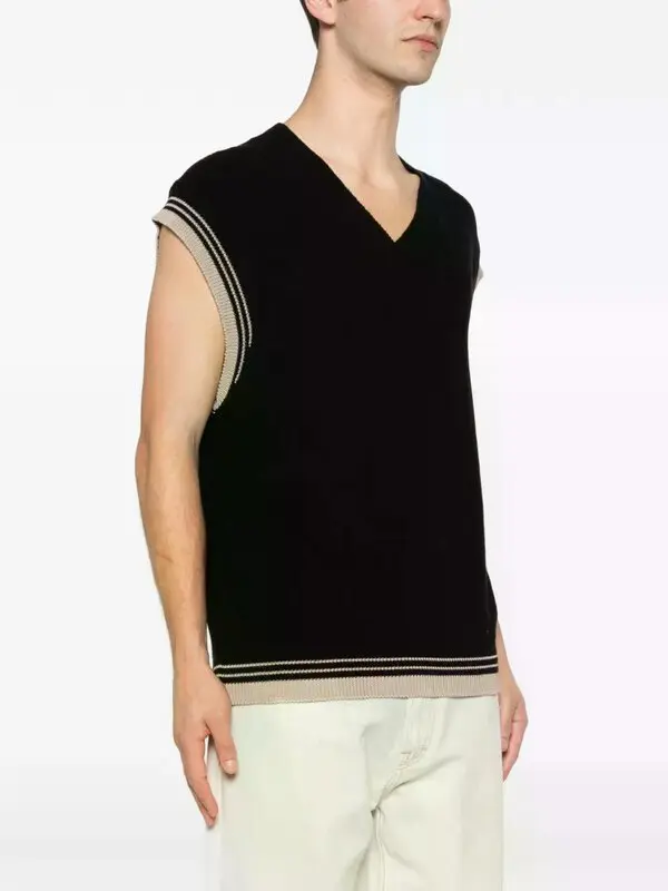 AMARANTO V-neck Vest