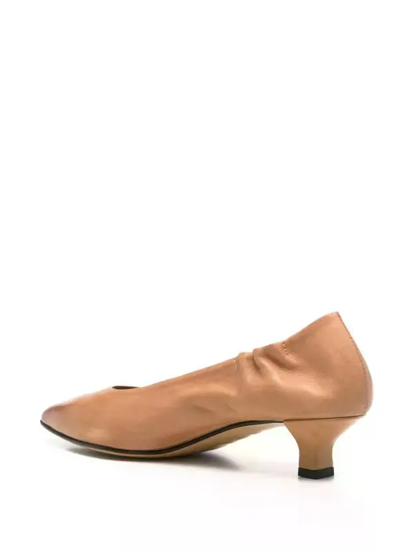 POMME D´OR Pointed-toe Leather Pumps