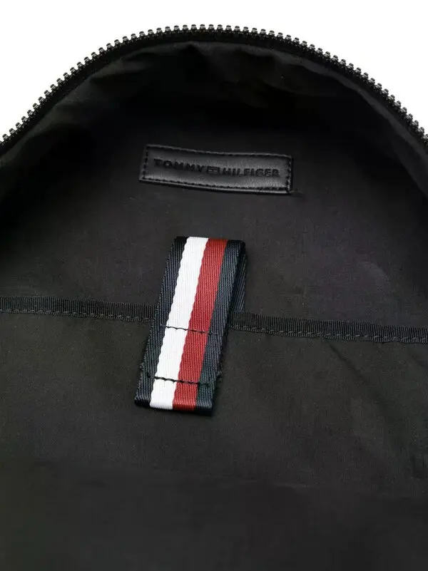 Tommy Hilfiger Logo-print Zipped Backpack