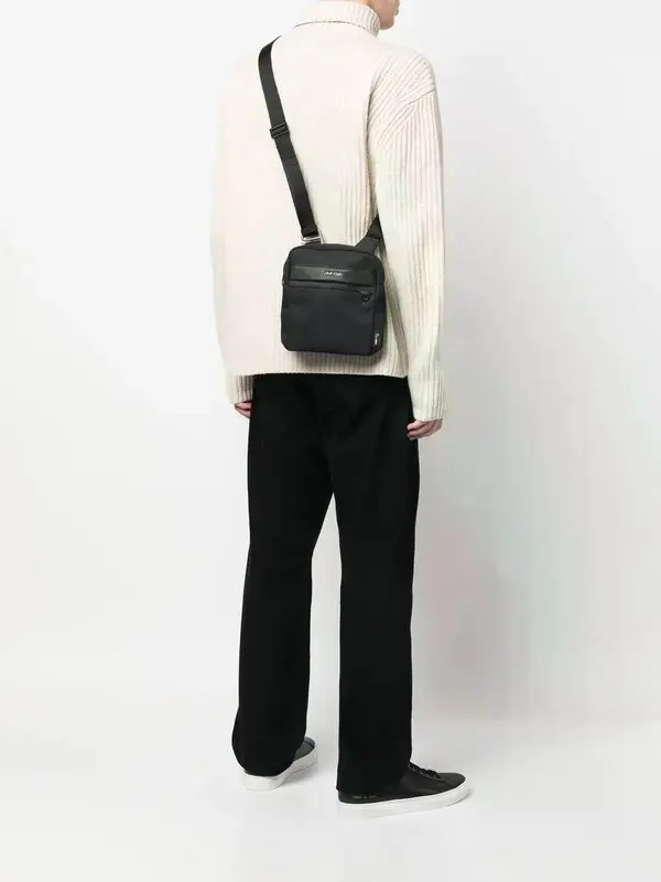 Calvin Klein Logo-plaque Shoulder Bag