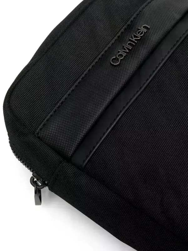Calvin Klein Logo-plaque Shoulder Bag