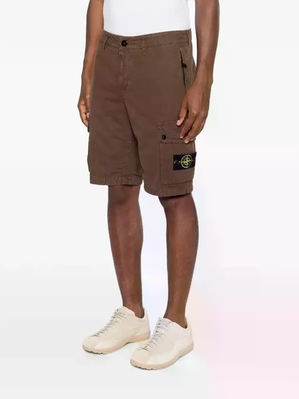 Stone Island Cargo Shorts With Compass Motif - Brown