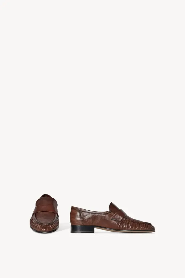THE ROW Soft Loafer - Chestnut