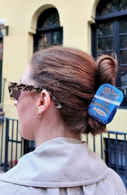 SOLAR ECLIPSE Sardines Claw Clip