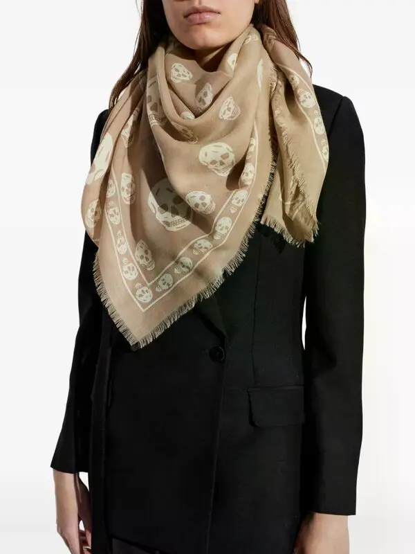 Alexander McQueen Skull-print Scarf - Neutrals