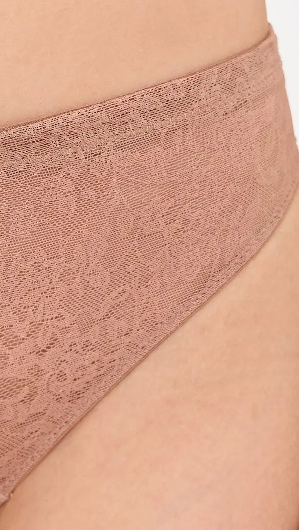 Spanx Supersmooth Day To Date Night Thong - Cinnamon