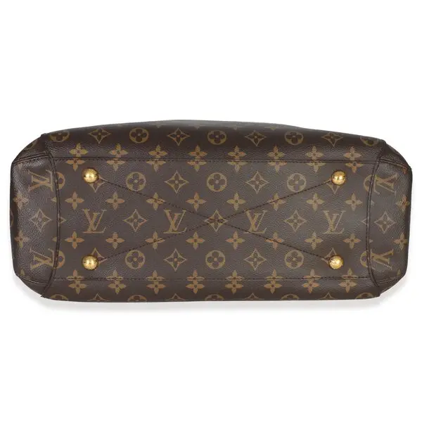 LOUIS VUITTON Monogram Canvas Montaigne Gm