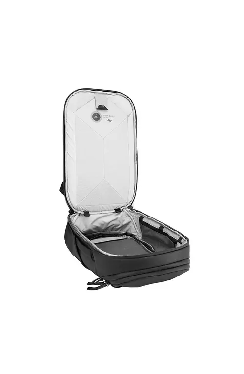 PEAK DESIGN Travel Backpack