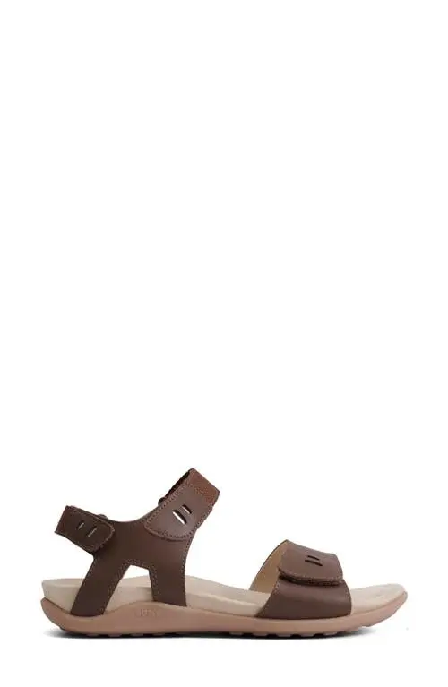 STRIVE Float Ii Sandal - Tan