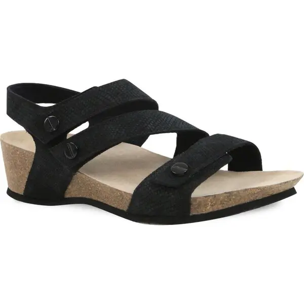 Munro Del Mar Sandal - Black Lizard Suede