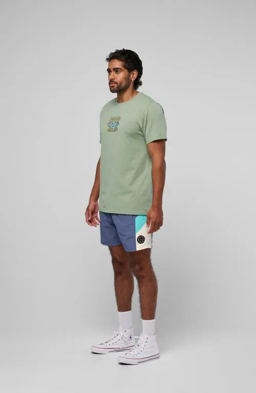 MAUI & SONS Shark Surf Graphic T-shirt