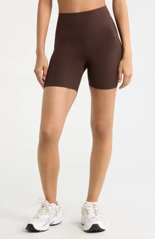 Zella Studio Luxe Bike Shorts - Brown Mole