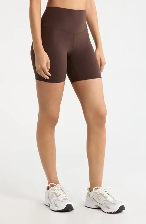 Zella Studio Luxe Bike Shorts - Brown Mole