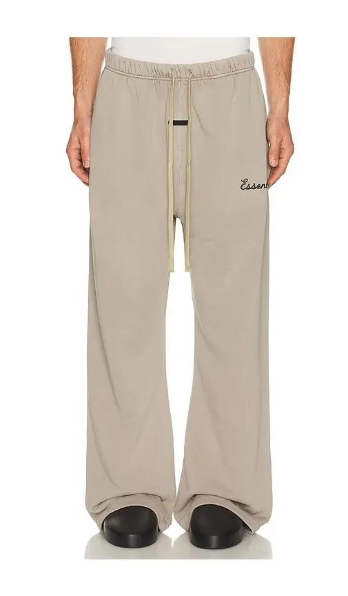 Fear Of God Training Classic Fit Flare Sweatpant In Nude - Faded Seal