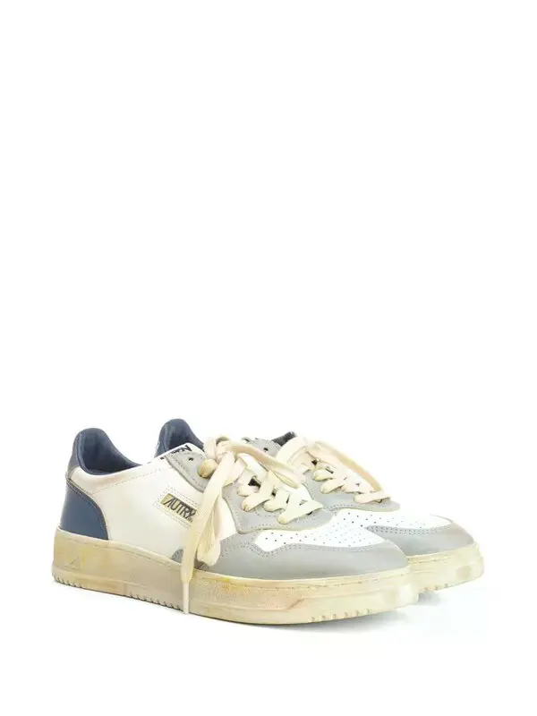 AUTRY Medalist Low Super Vintage Sneakers - White
