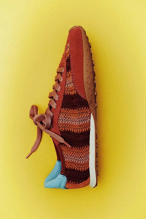 HOFF Bridge Crochet Sneakers - Red Pattern