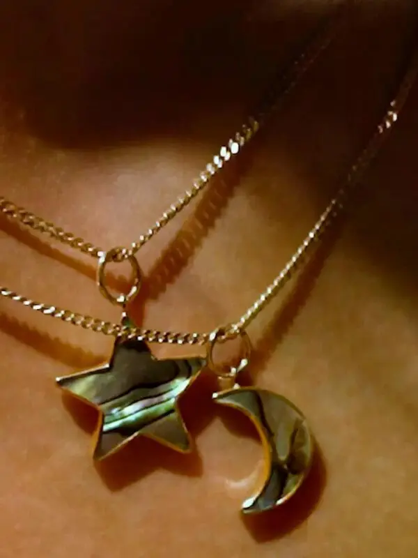 FREYA ROSE Star Pendant - Gold