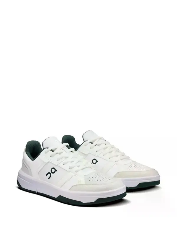 On The Roger Clubhouse Lace-up Sneakers - White