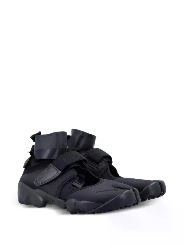 Nike Air Rift Sneakers - Black