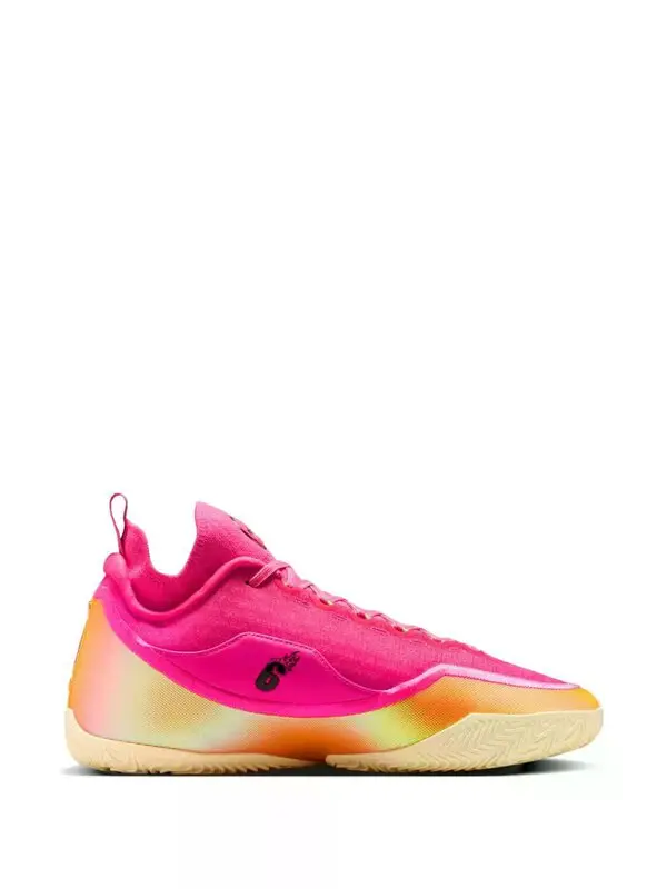 Nike Elite Lace-up Sneakers - Pink