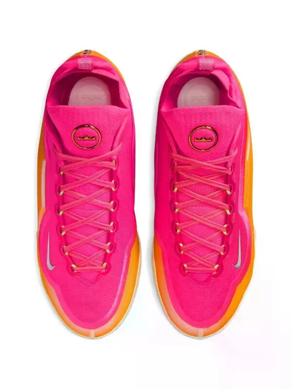 Nike Elite Lace-up Sneakers - Pink