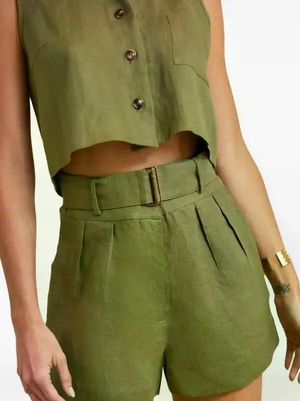 HEVRON Belted Pleated Shorts - Green