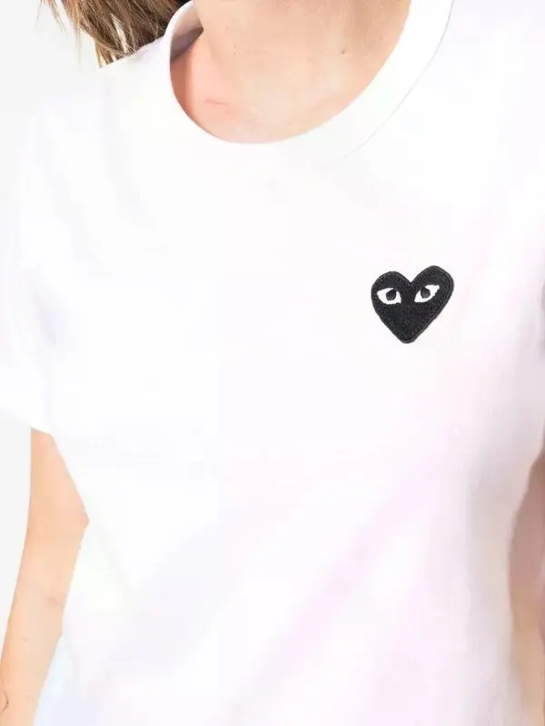 Play Comme Des Garcon Heart-patch T-shirt - White