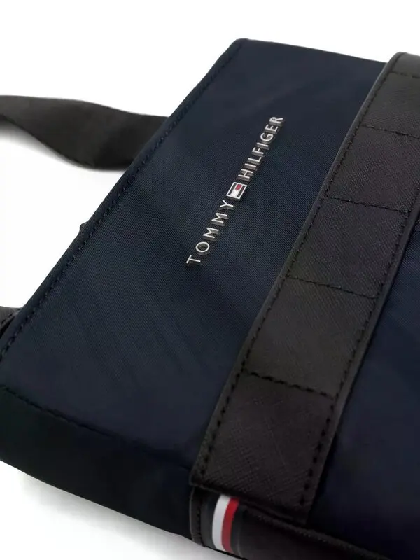 Tommy Hilfiger Logo-plaque Messenger Bag