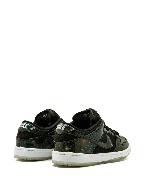 Nike Sb Dunk Low Trd Qs Galaxy Sneakers