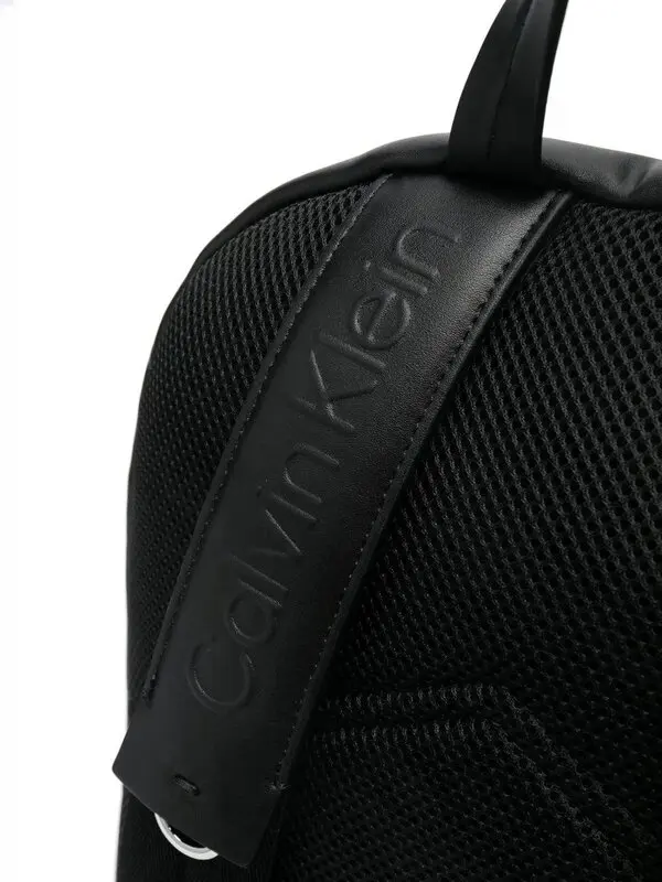 Calvin Klein Logo Zipped Backpack