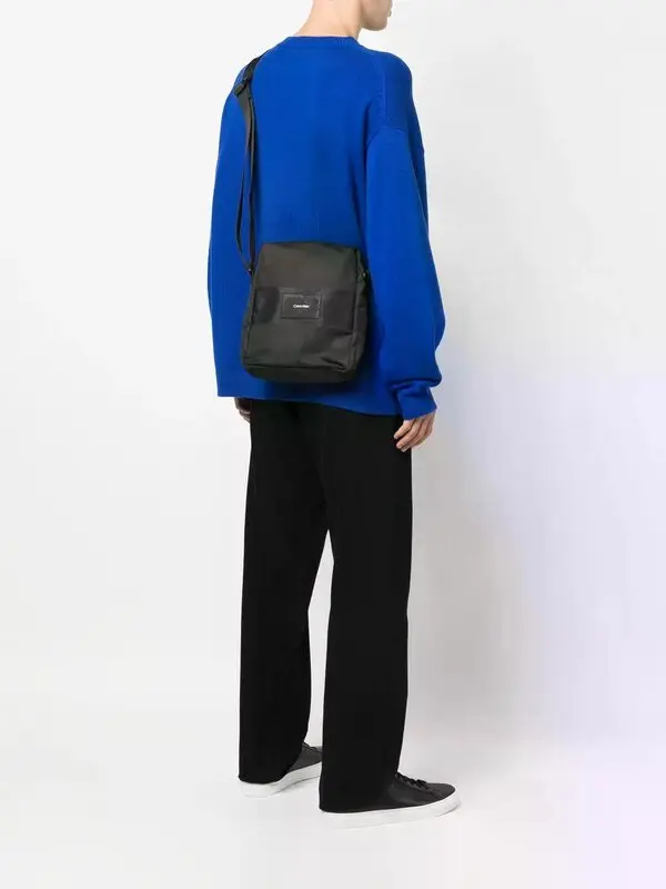 Calvin Klein Logo-patch Shoulder Bag