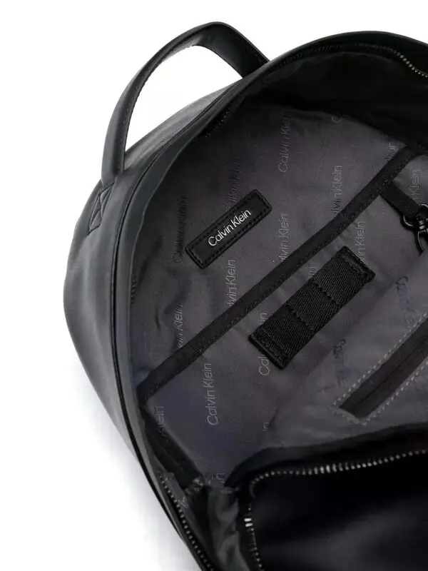 Calvin Klein Logo-plaque Leather Backpack