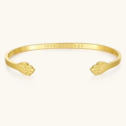 MANTRA Love And Hugs Bracelet - Yellow Gold