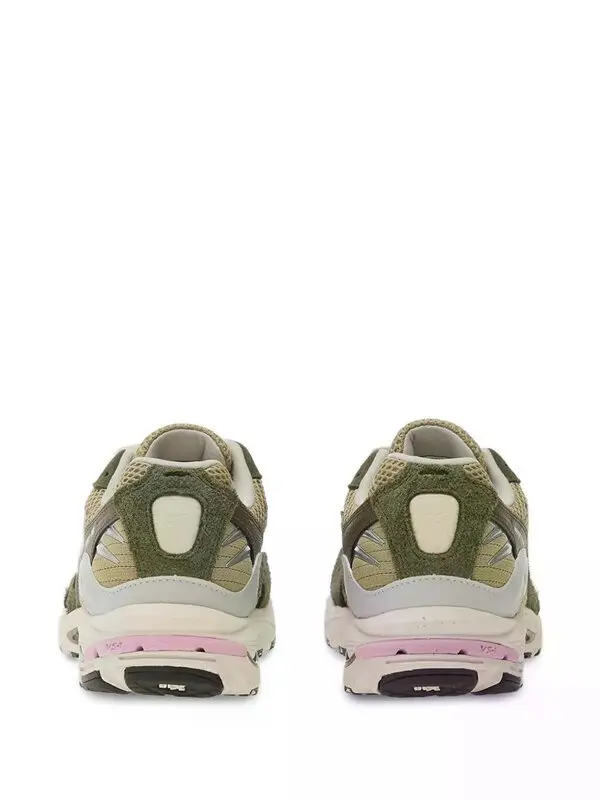 Mizuno Wave Rider Sneakers