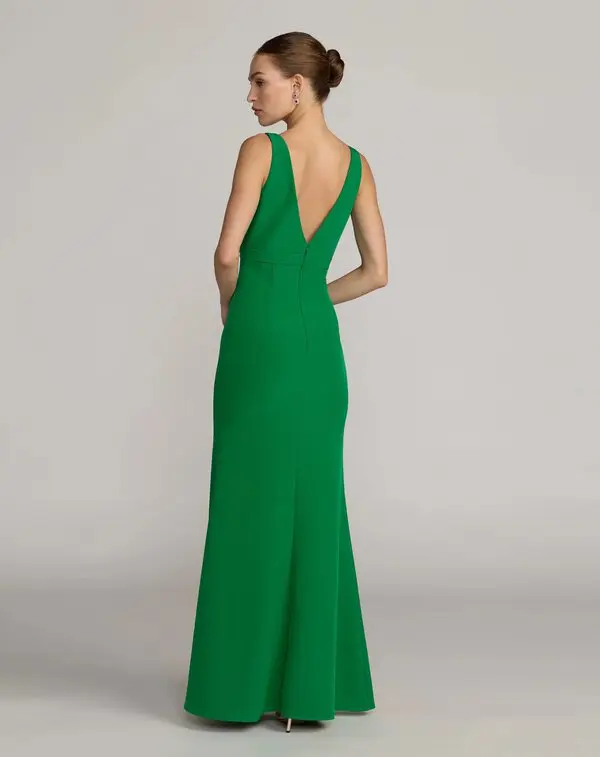 Mac Duggal Sleeveless V-neck Mermaid Gown With Bow - Green