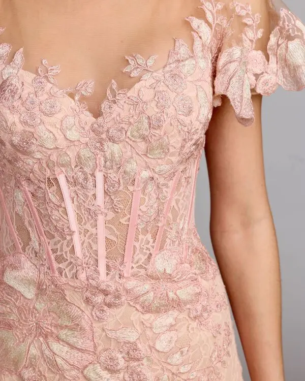 MAC DUGGAL COLLECTION Embroidered Lace Flutter Sleeve Mermaid Gown