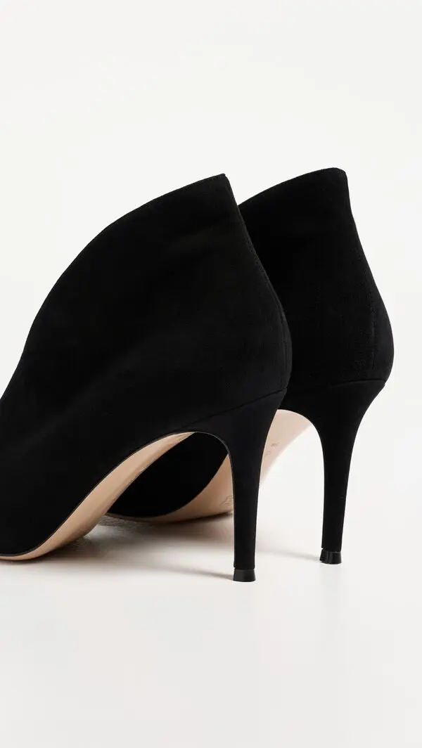 GIANVITO ROSSI Vania Heels - Black
