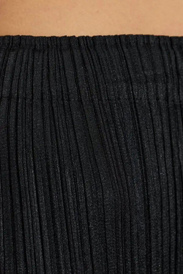 Issey Miyake Pleated Trousers - Black
