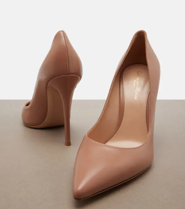 GIANVITO ROSSI Leather Pumps - Beige