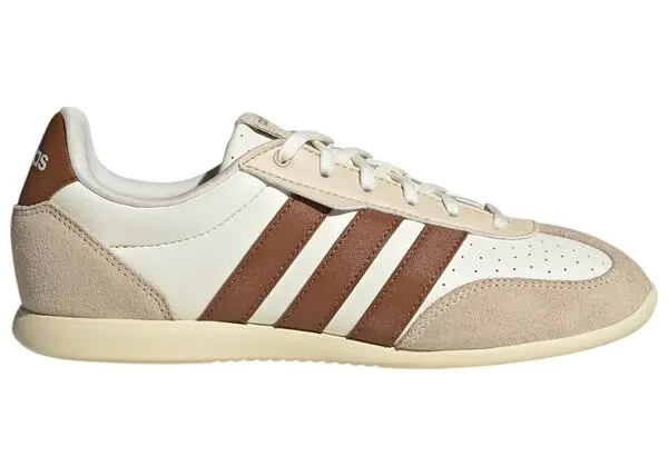 Adidas Barreda Lo Sneakers - Off White/dusky Blue Bronze/warm Vanilla