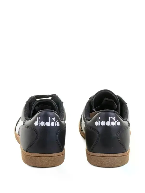 DIADORA Striped Sneakers