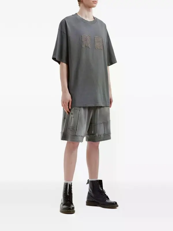 MUSIUM DIV. Distressed Appliqué T-shirt