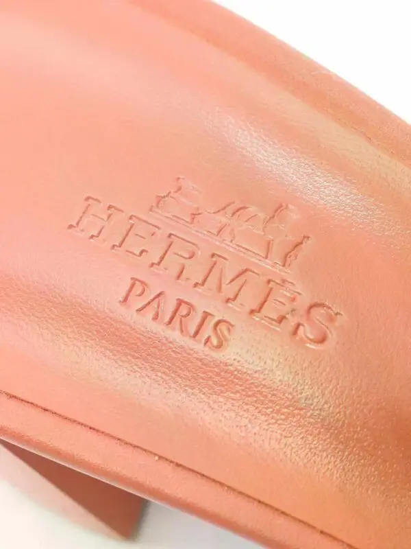 Hermès Leather Heeled Sandals - Pink