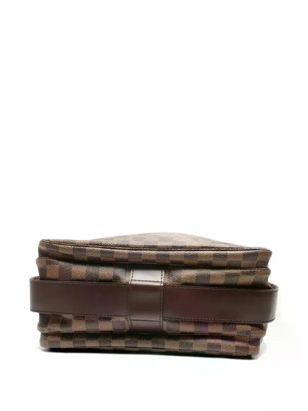 LOUIS VUITTON 2005 Damier Naviglio Shoulder Bag