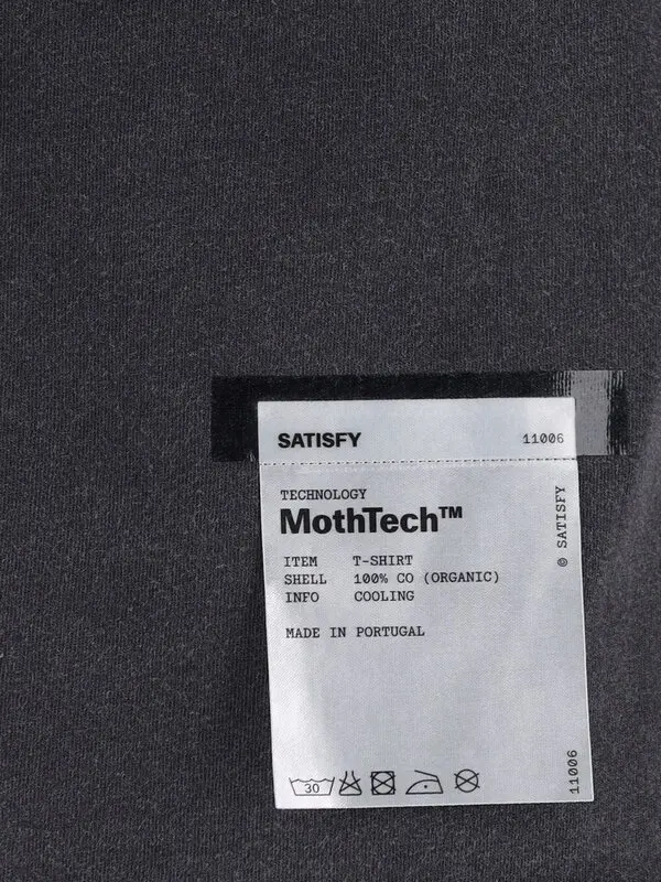 Satisfy T-shirt "mothtech