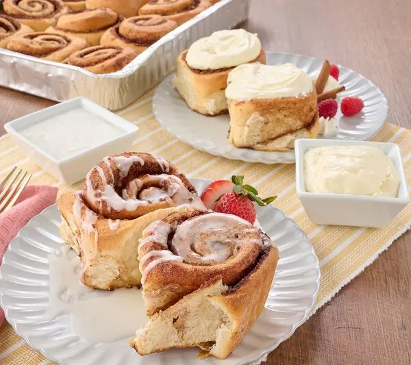 CINNAMOM BAKERY 6oz Cinnamon Rolls In Pan With Frosting - One-color