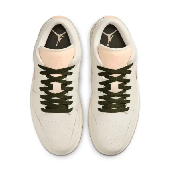 JORDAN 1 Low Sneakers - White