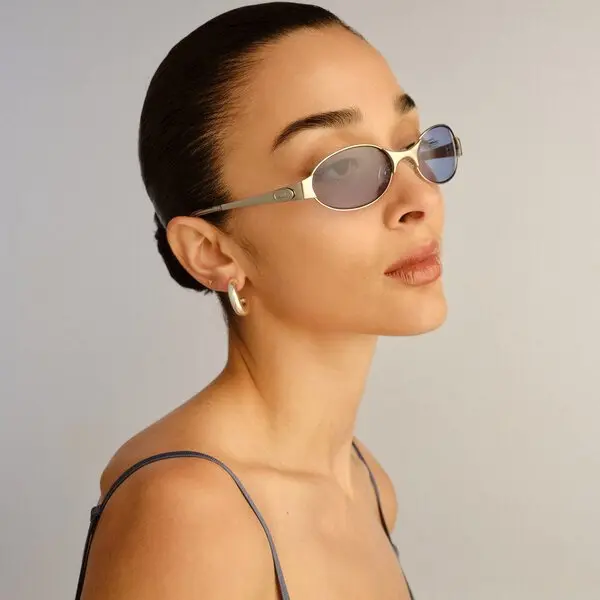 Le Specs Frostbite Oval Sunglasses - Silver Blue