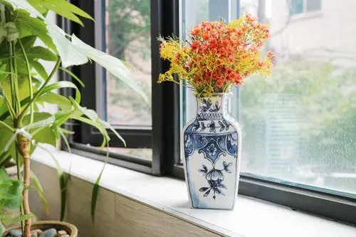 TWIG NEW YORK Well Versed Small Blue Vase