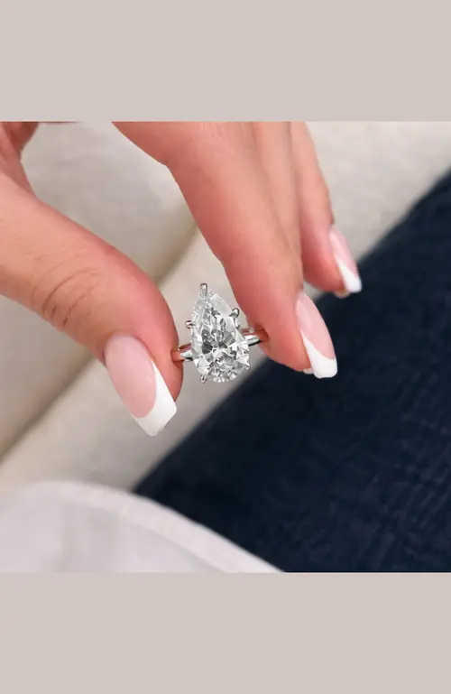 DLORIA 2 Ct. Pear-cut Moissanite Vvs1 Ring - Silver